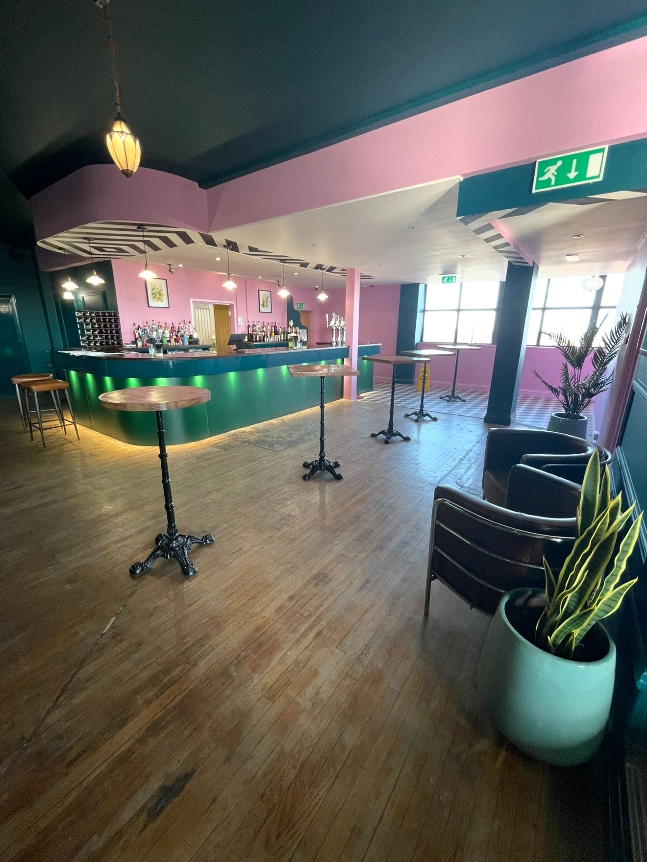 La Vida Showbar - Beach Street Felixstowe